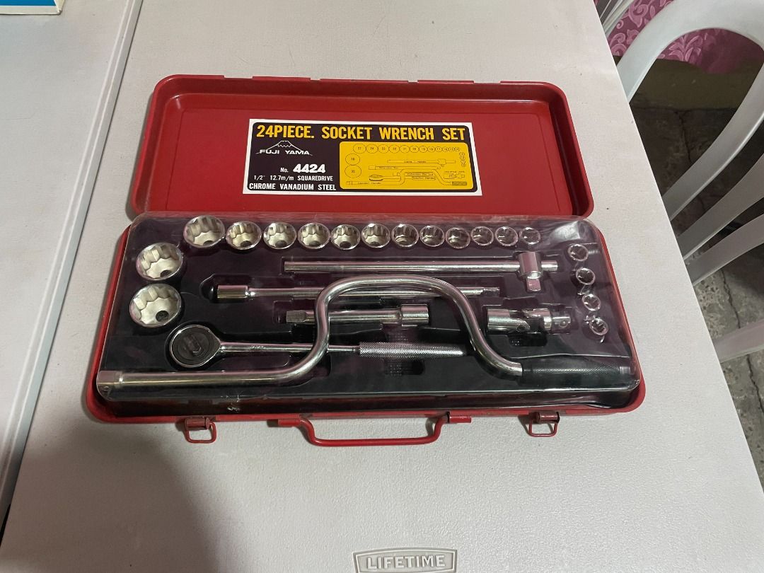 Socket Wrench Set - 24 PC., Commercial & Industrial, Construction Tools ...
