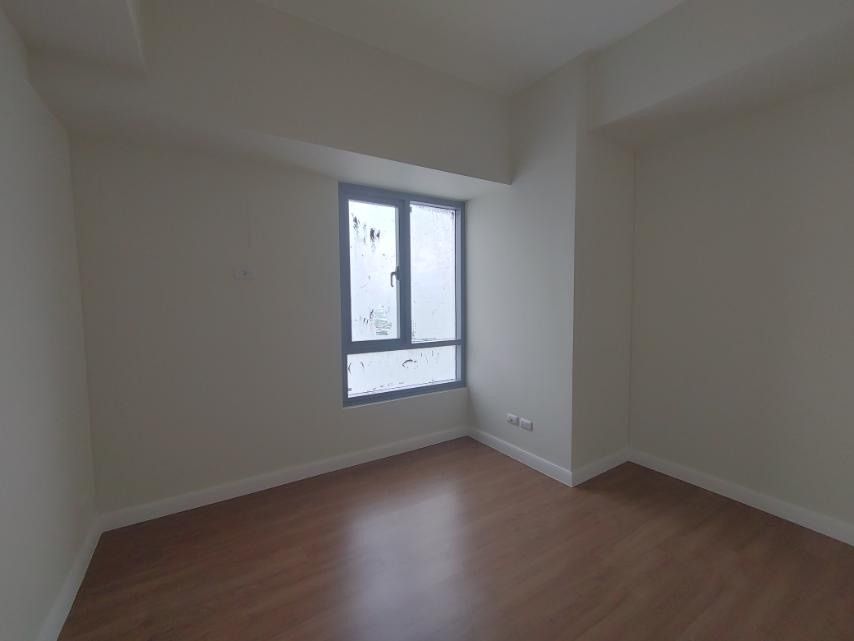 The Vantage at Kapitolyo East Tower 2 Bedroom with parking FOR SALE ...
