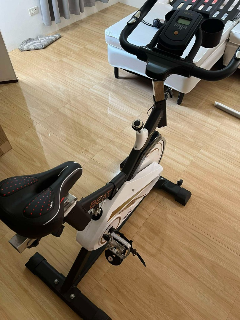 Trax Cadence Stationary Bike, Sports Equipment, Exercise & Fitness ...