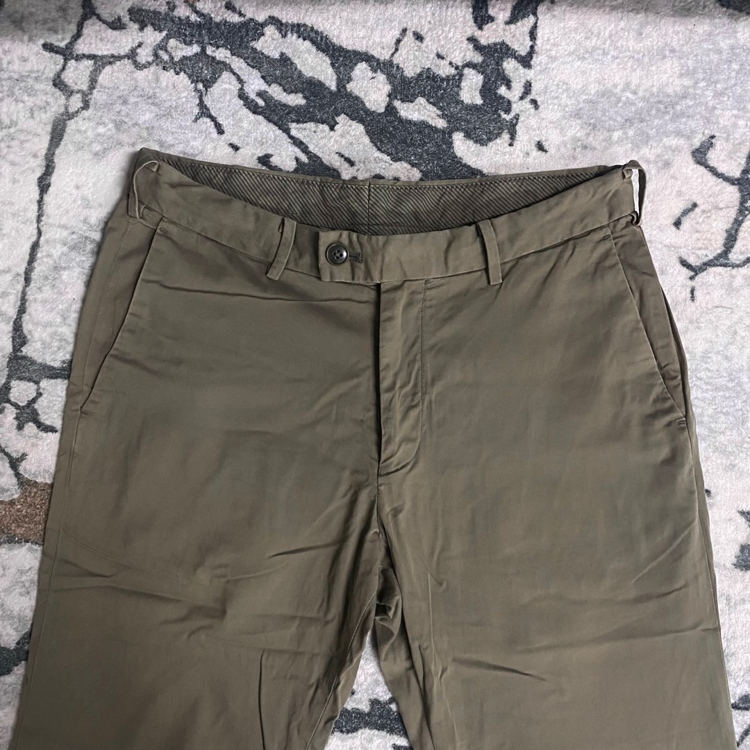 Uniqlo Slack Pants, Men's Fashion, Bottoms, Trousers on Carousell