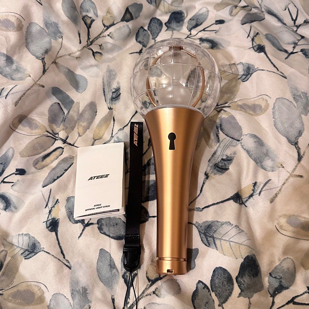 WTS ATEEZ LIGHTSTICK LIGHTINY VERSION 2, Hobbies & Toys, Collectibles ...