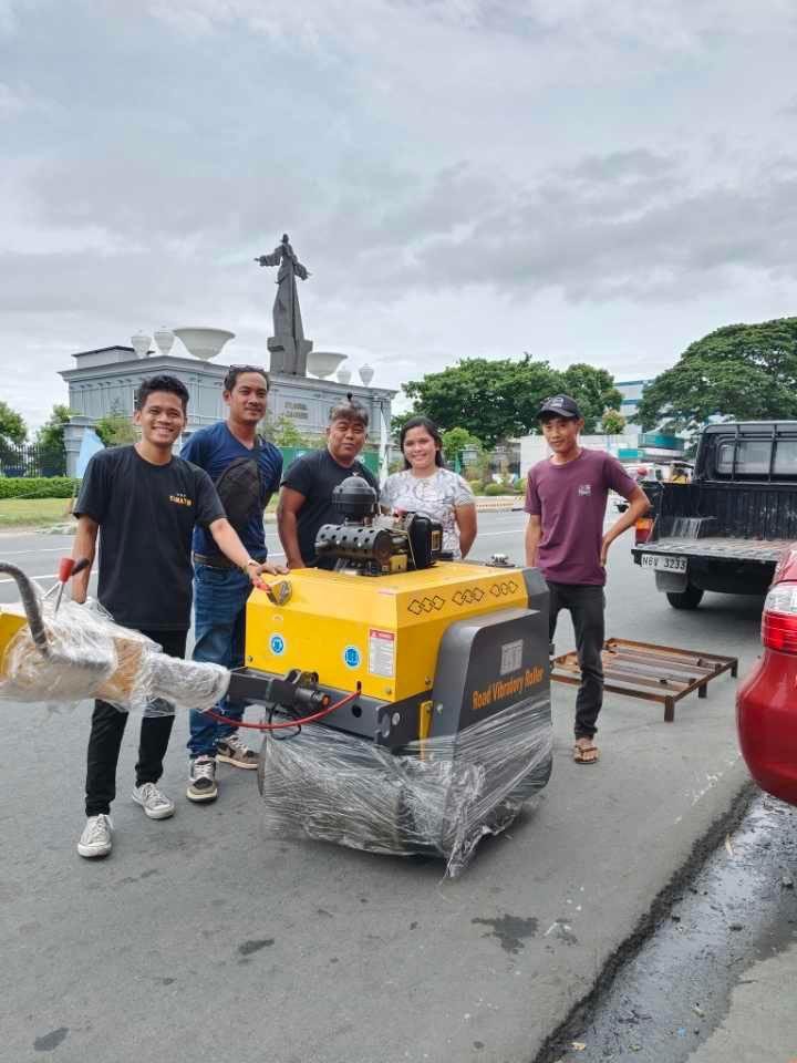 YAMATO WALK BEHIND VIBRATORY ROLLER (MINI PISON), Commercial ...