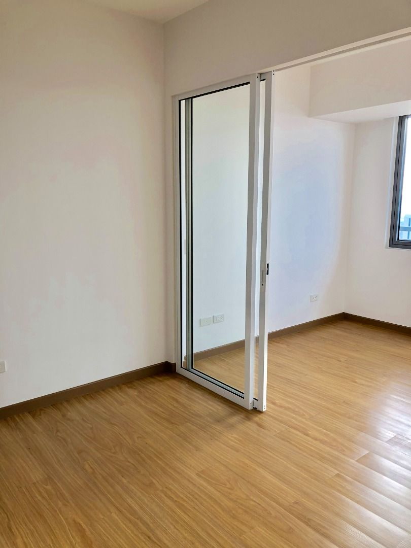 26 sqm Studio Condo Unit For Sale in Acqua Private Residences Makati ...