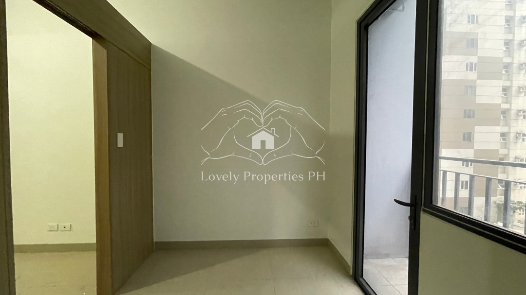 BRANDNEW One Bedroom Unit with balcony at Shore 2 Residences, Tower 1 ...