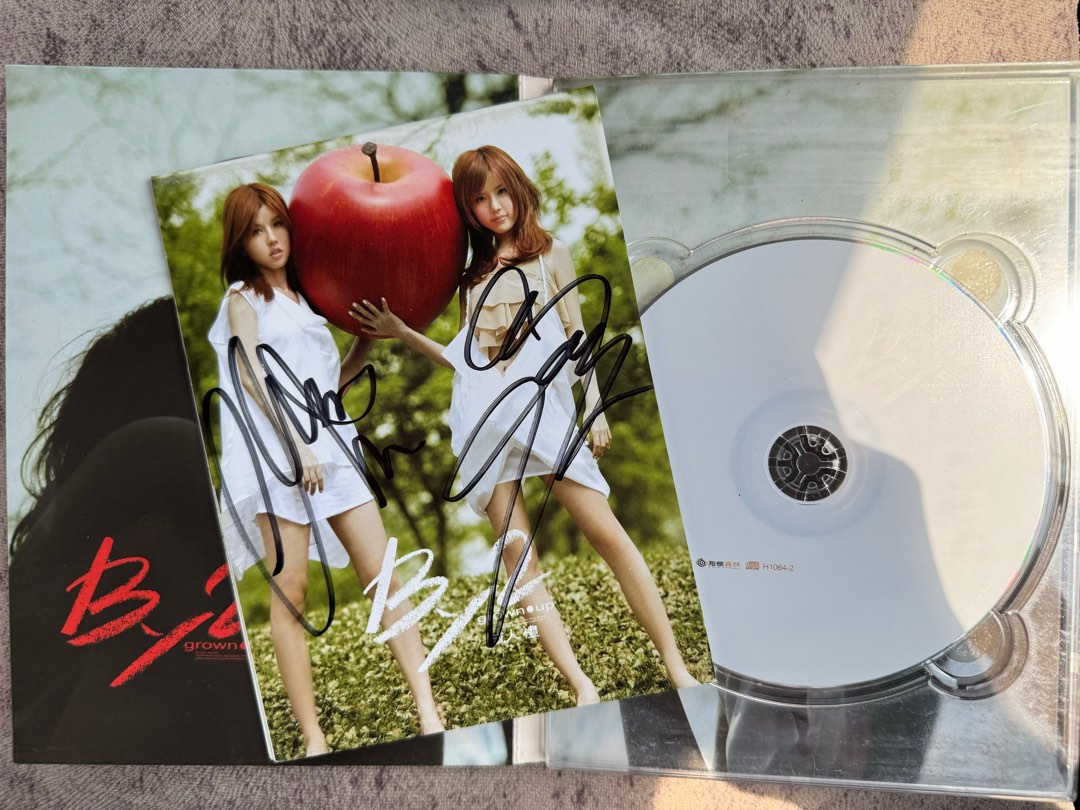 BY2 - GROWN UP 成人禮 親筆簽名限量版專輯 CD ALBUM, Hobbies & Toys, Music & Media, CDs & DVDs on Carousell