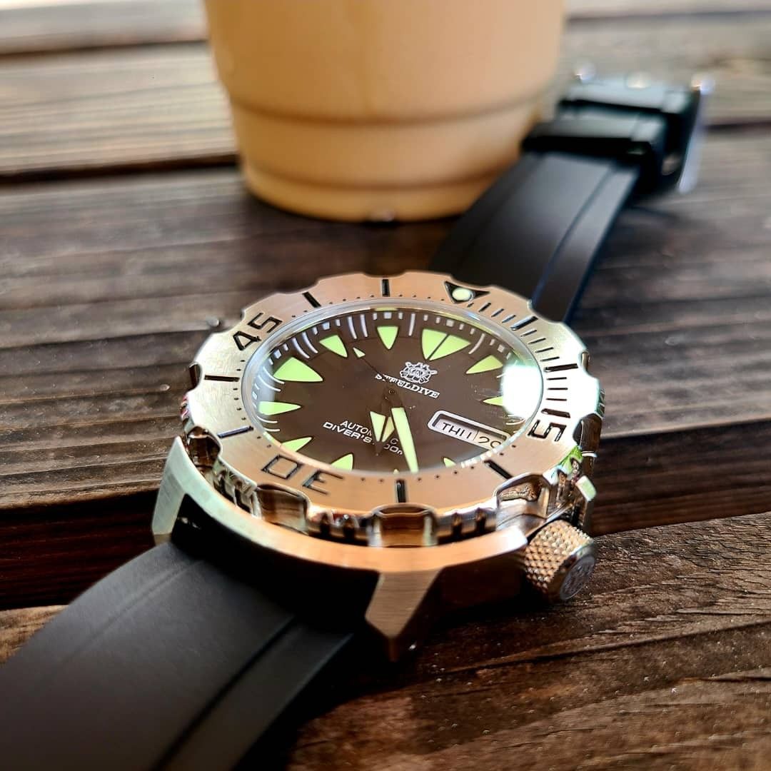 Dracula dial monster second generation style. I have many diver watch ...