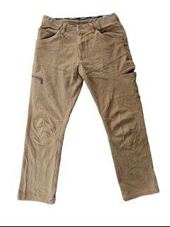 FIELDCORE CARGO JEANS SLIM FIT, Men's Fashion, Bottoms, Jeans on Carousell