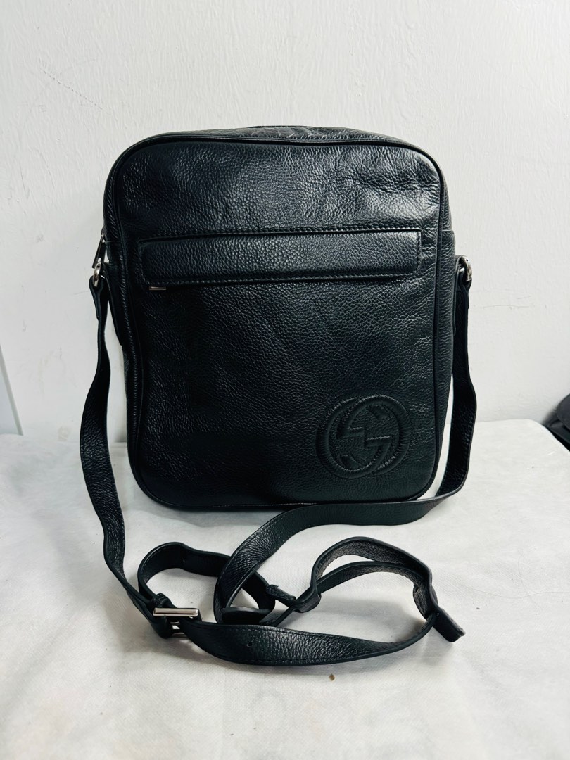 GUCCI Soft Leather Interlocking G Black shoulder Bag, Men's Fashion ...