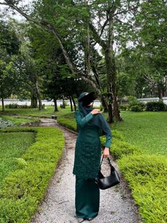 Rhea kurung hijabistahub, Women's Fashion, Muslimah Fashion, Baju ...