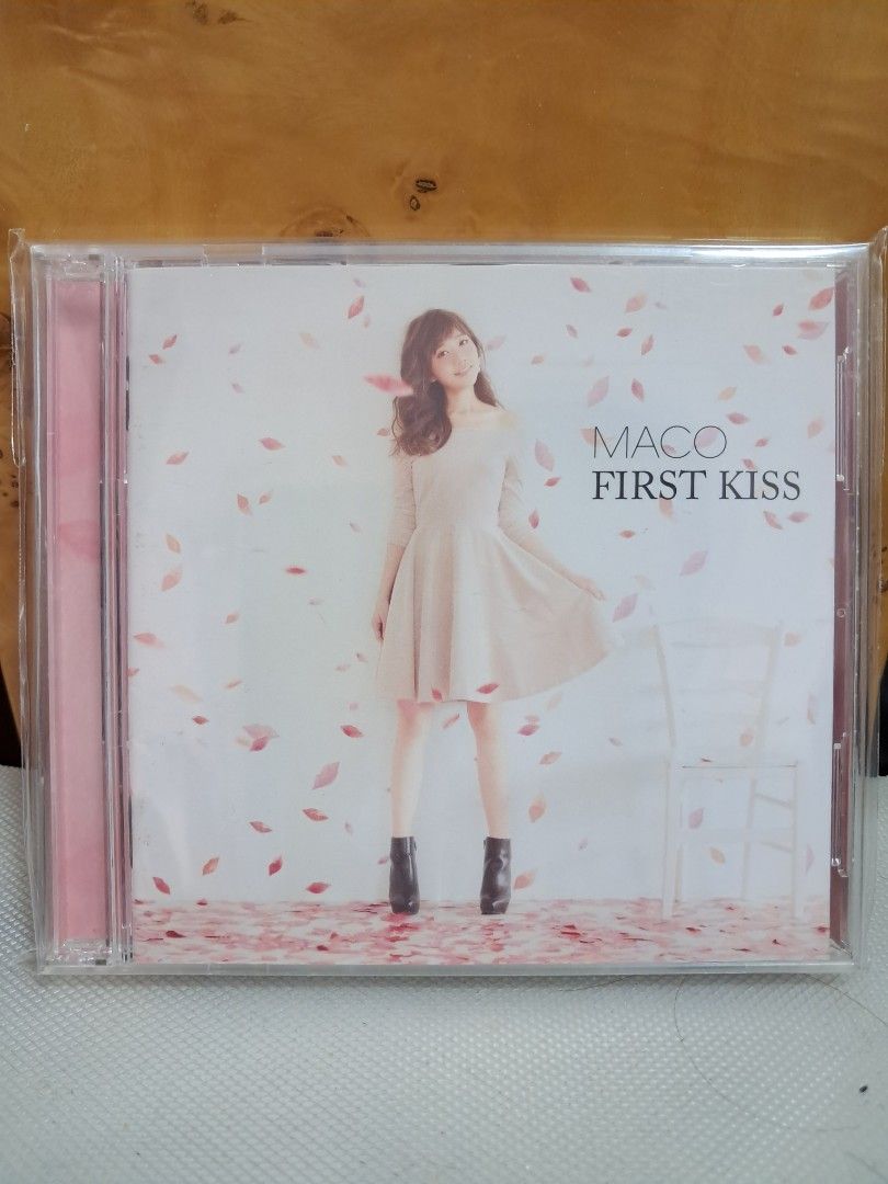 MACO / FIRST KISS 第一张专辑 ( 初回限定盤 ) MADE IN JAPAN, Hobbies & Toys, Music & Media, CDs & DVDs on ...