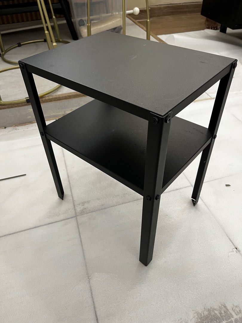 meja rak besi, Perabotan Rumah di Carousell