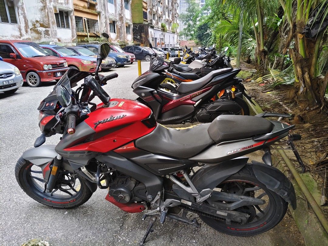 Modenas pulsar ns 200, Motorbikes on Carousell