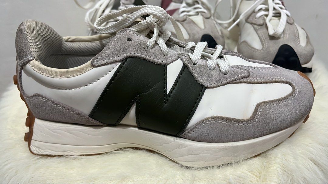 new balance 327 original, Looking For on Carousell
