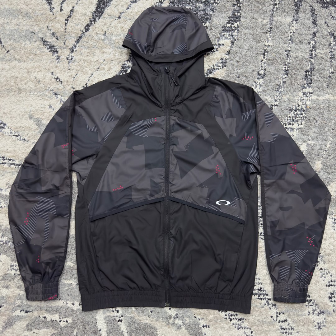 OAKLEY WINDBREAKER M, Men's Fashion, Coats, Jackets and Outerwear on ...