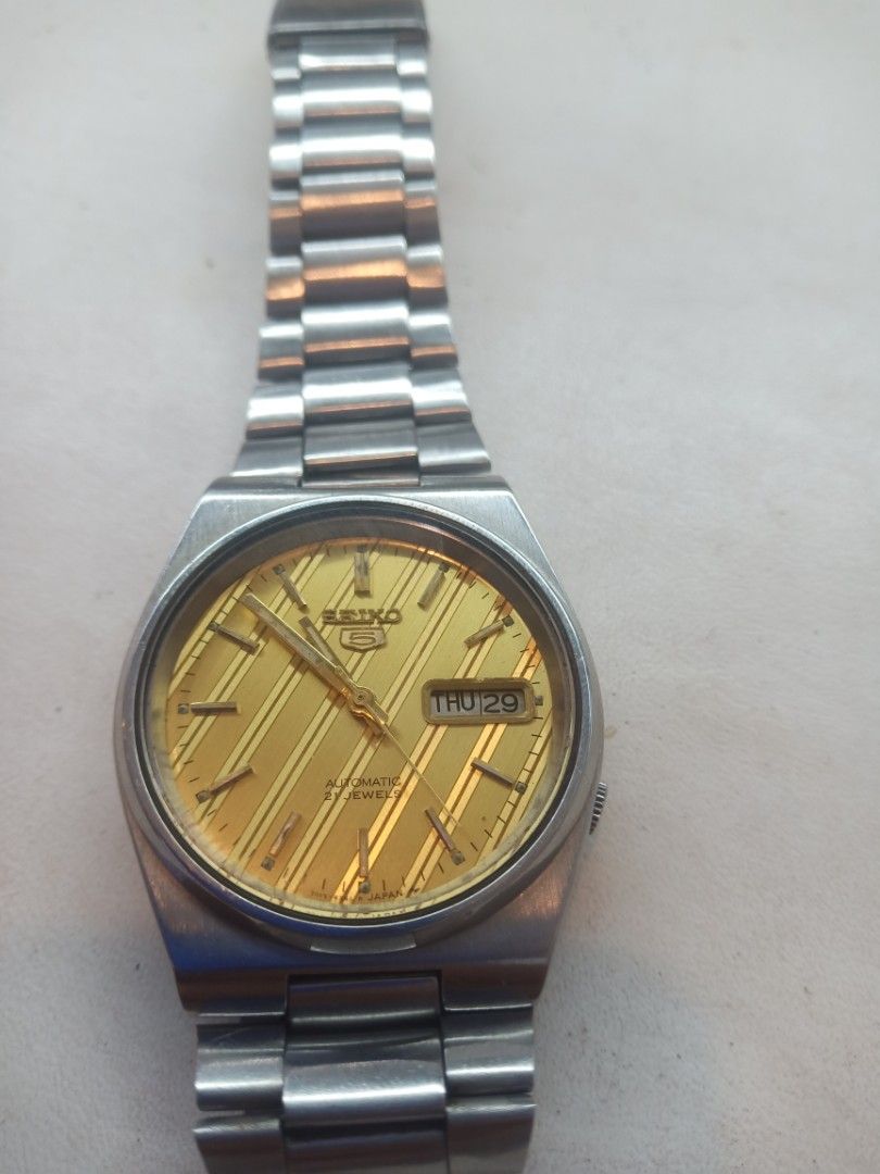 seiko 5 automatic, Men's Fashion, Watches & Accessories, Watches on Carousell