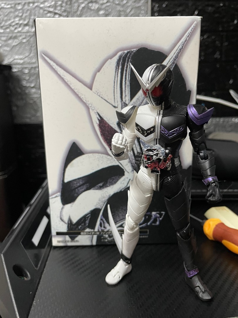 SHF BOOTLEG KAMEN RIDER FANG JOKER, Hobbies & Toys, Toys & Games on ...