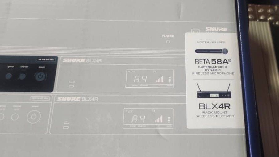 Shure blx4r beta, Audio, Microphones on Carousell