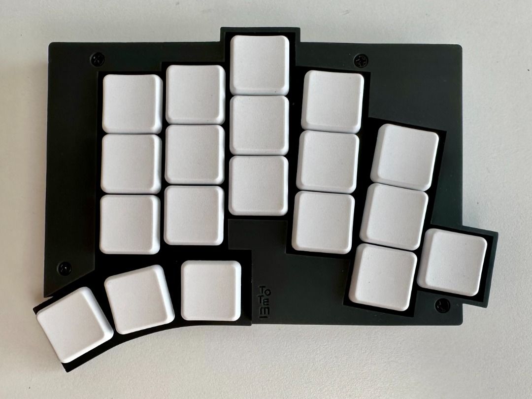 Totem wireless split keyboard with tenting case on Carousell