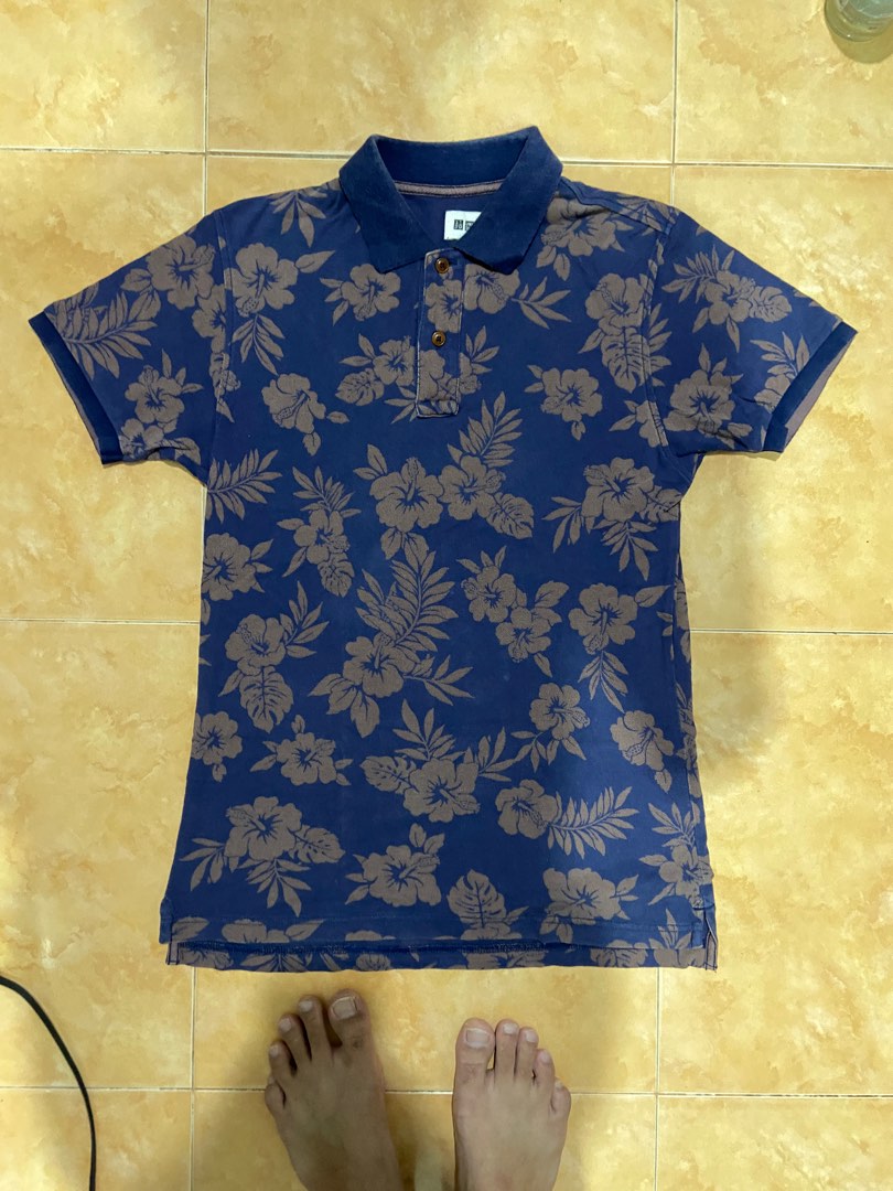 Uniqlo Polo Bunga Raya, Men's Fashion, Tops & Sets, Tshirts & Polo ...
