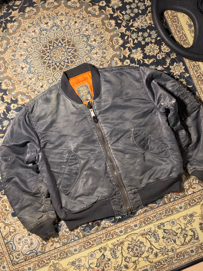 Vintage Bright Light Bomber Jacket Army Green, Men's Fashion, Coats ...