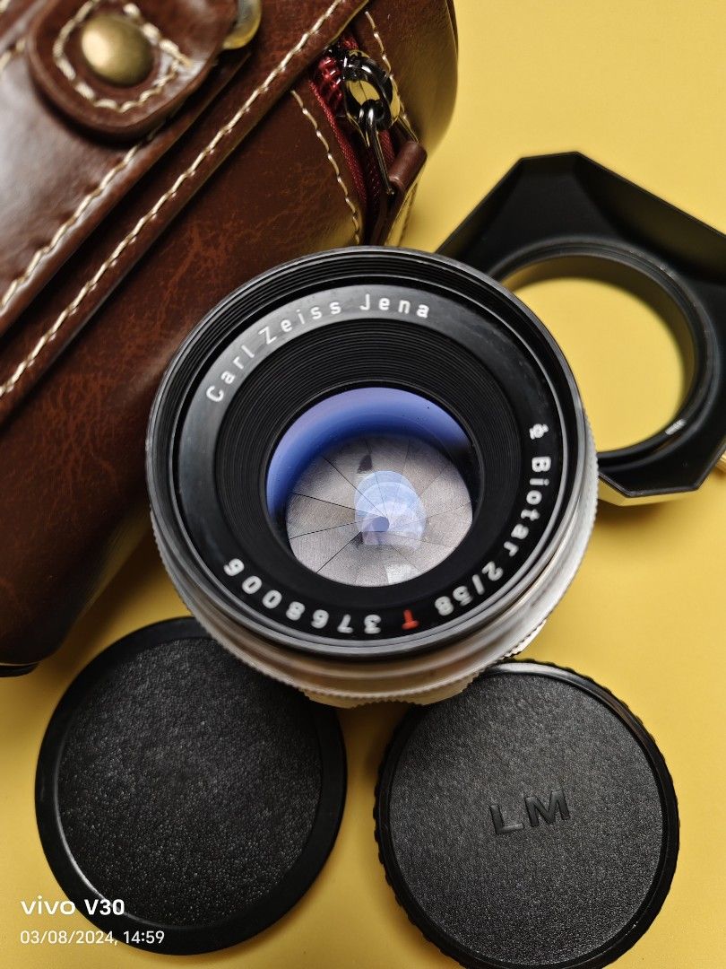 Carl Zeiss Jena Biotar 58mm f2 RED T for Leica LM mount ( serial number ...
