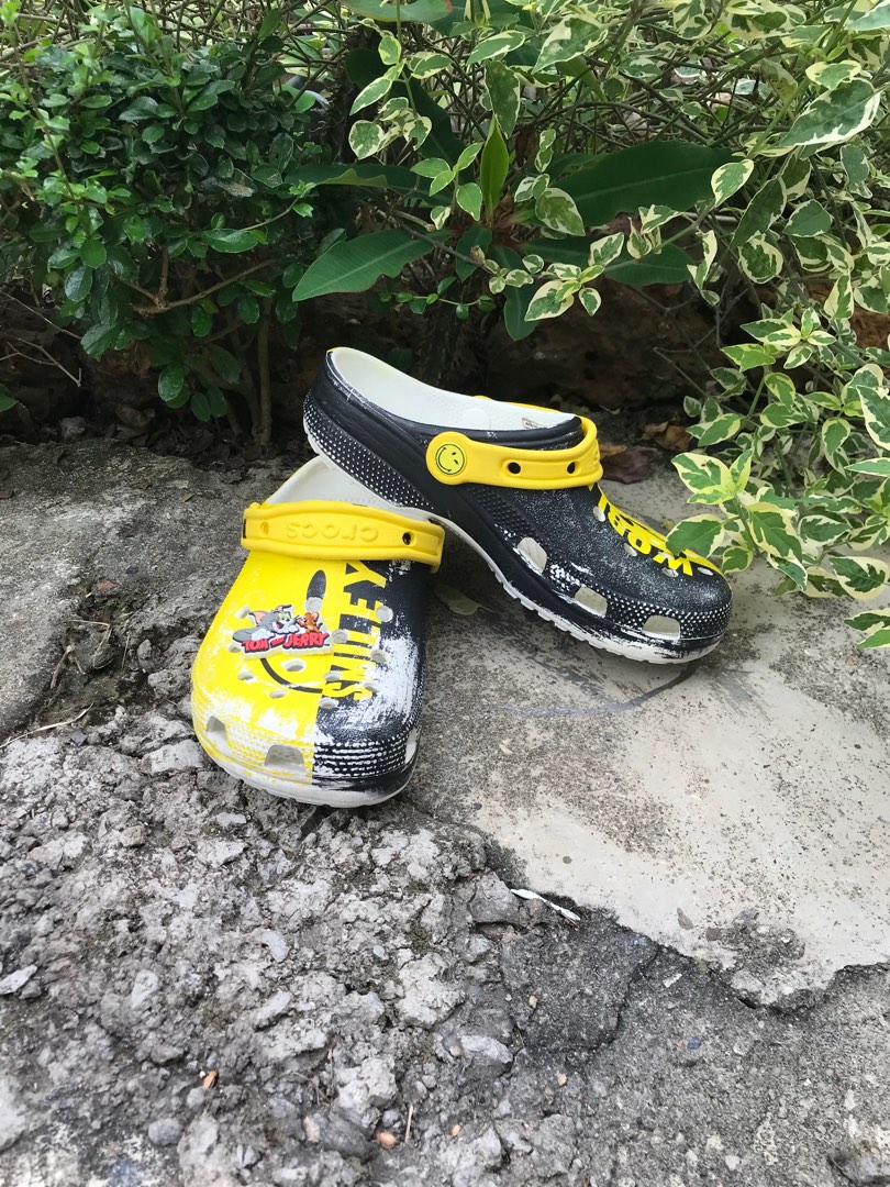 Crocs X Smiley World Clogs, Men's Fashion, Footwear, Flipflops and ...