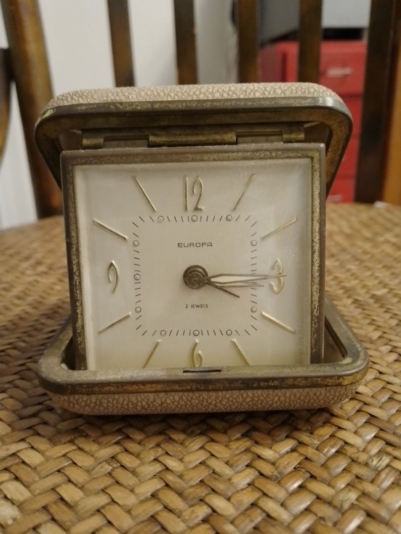 Europa Desk Clock (1970s), Hobbies & Toys, Memorabilia & Collectibles ...