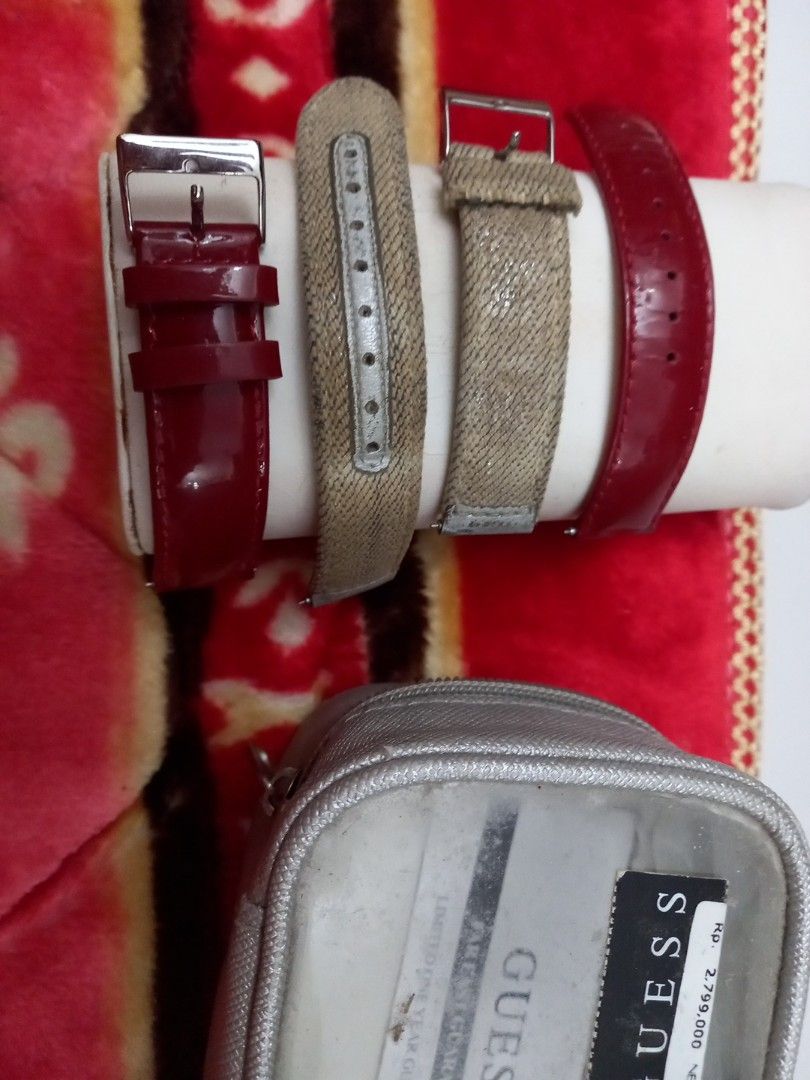 GUESS Original (Tali jam tangan), Fesyen Wanita, Aksesoris di Carousell