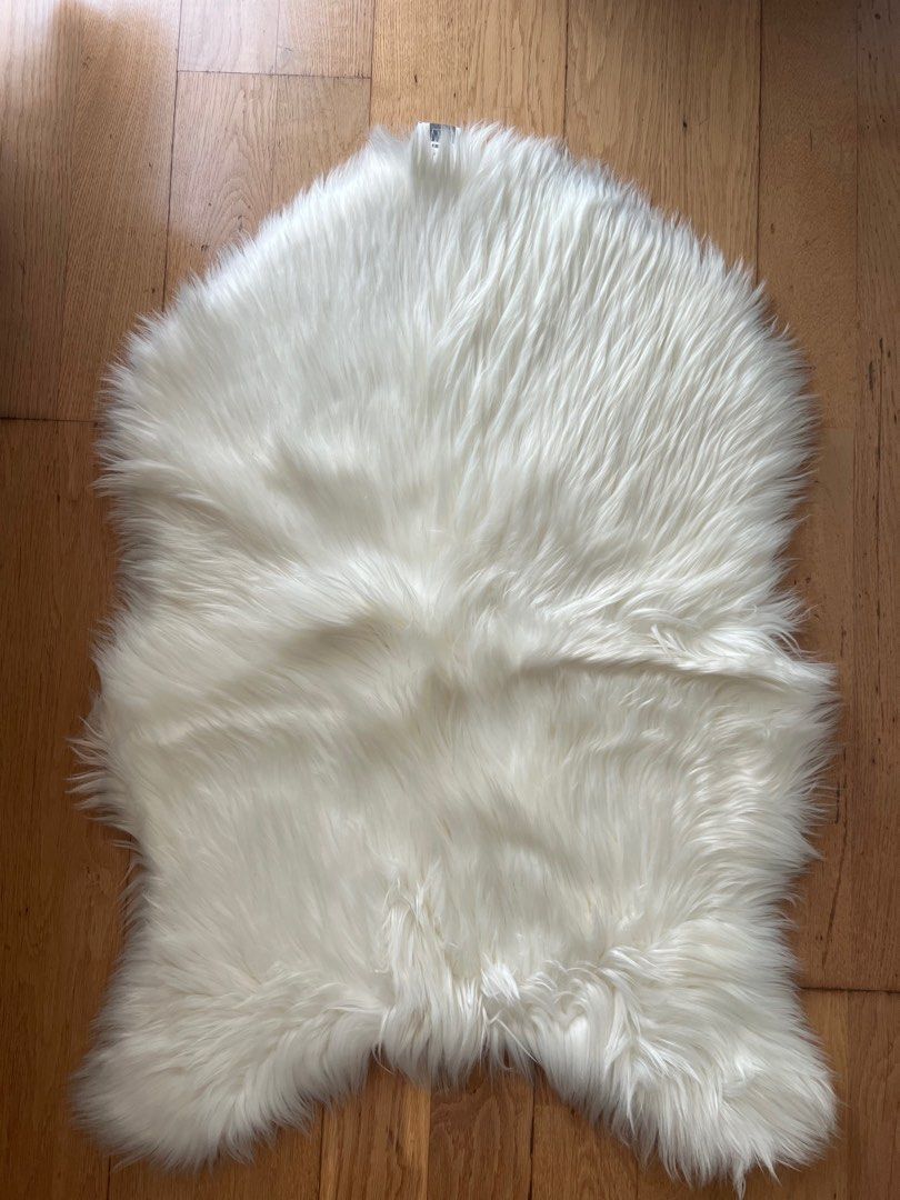 Like new!! Faux Sheep Mat, Furniture & Home Living, Home Decor, Other ...