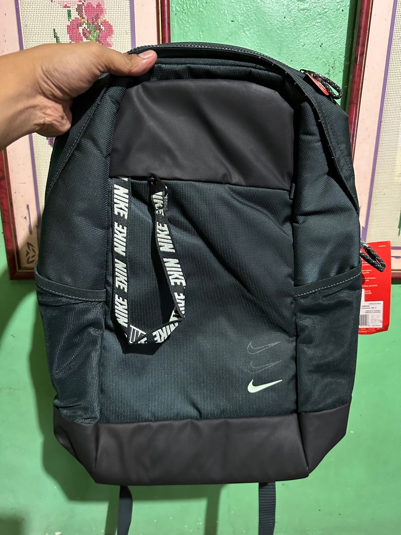 Nike Backpack, Men's Fashion, Bags, Backpacks on Carousell