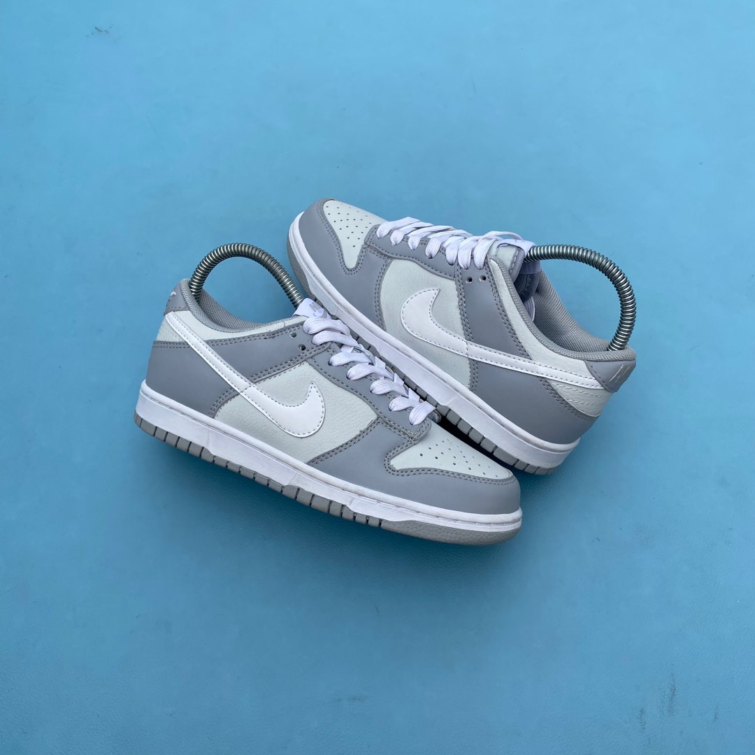 NIKE DUNK LOW TWO TONE GREY, Fesyen Wanita, Sepatu di Carousell