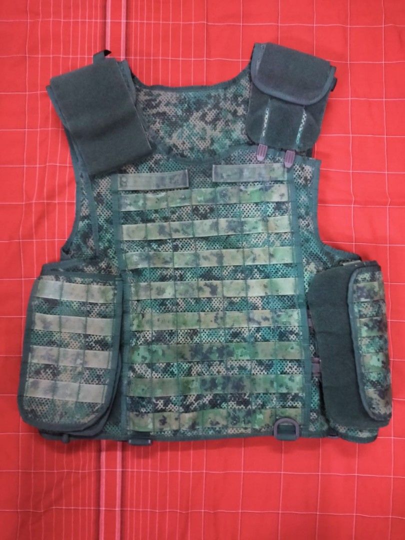 SAF army vest, Men's Fashion, Tops & Sets, Vests on Carousell