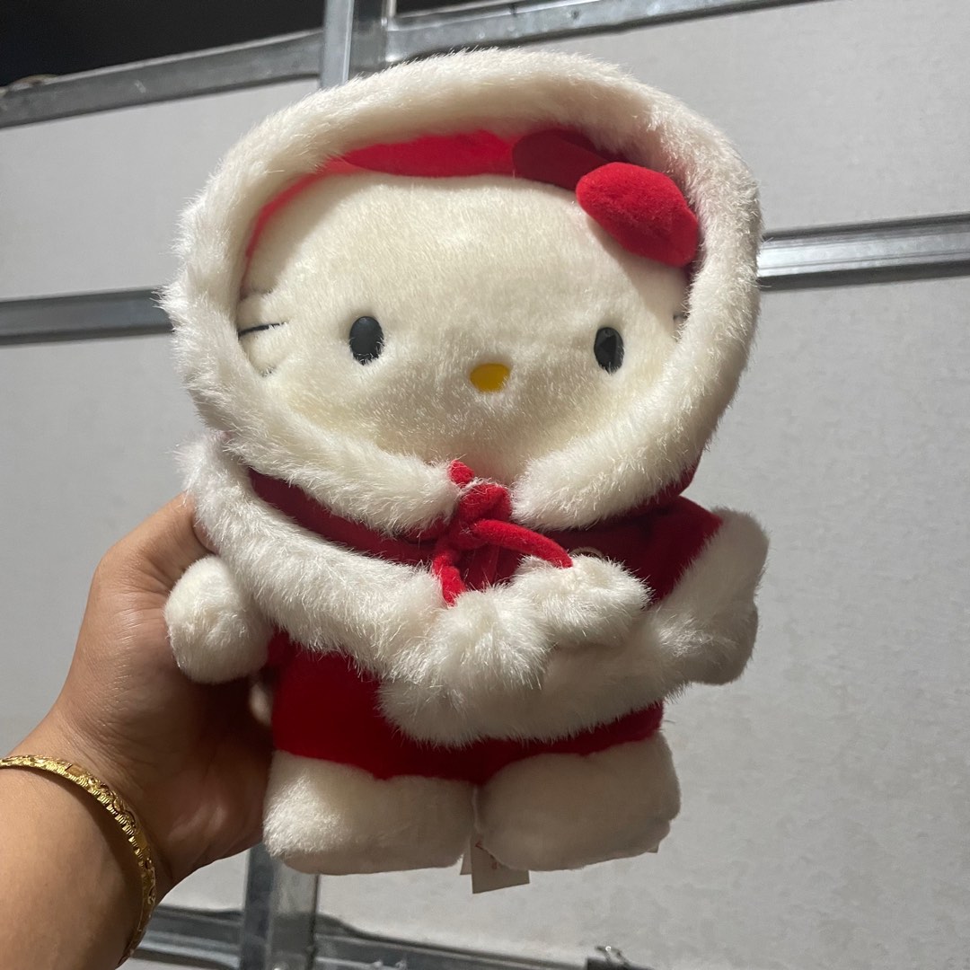 Sanrio Vintage Hello Kitty Winter Stuffed Plush Toy 1998, Hobbies ...