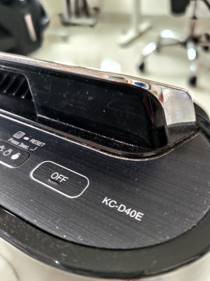 Sharp Plasmacluster Ionizer KC-D40E, TV & Home Appliances, Air ...