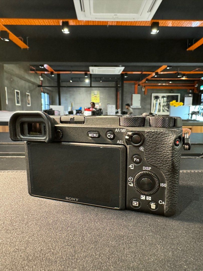 Sony A6600 (body), Photography, Cameras on Carousell