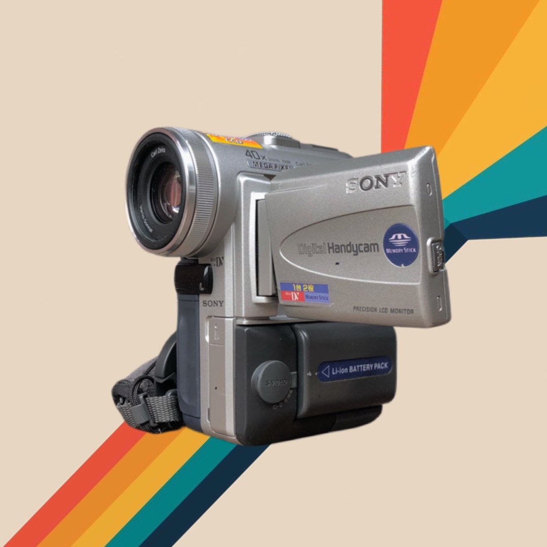 SONY DCR-PC100 Mini DV Camcorder (1999) RARE, Photography, Video ...