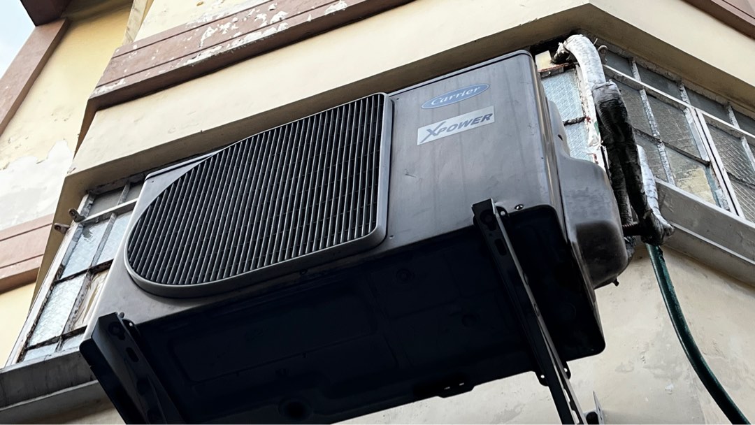 Split type Air Con, TV & Home Appliances, Air Conditioning and Heating ...