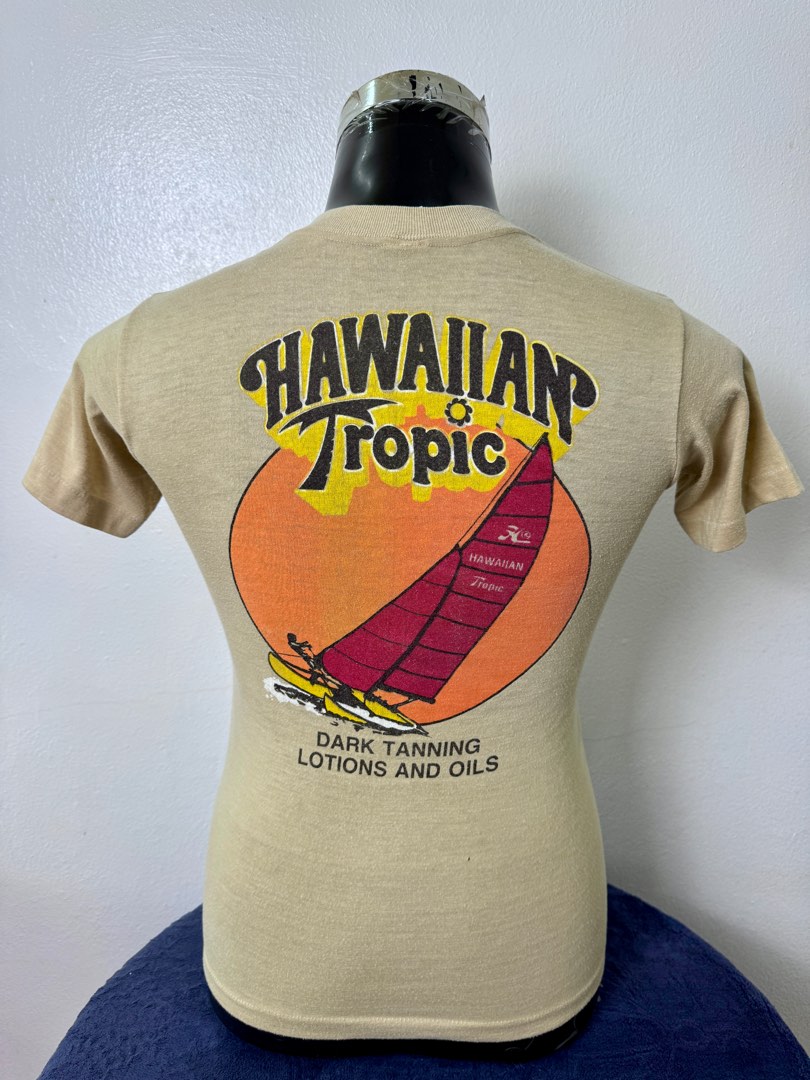 Vintage Hawaiian Tropic, Men's Fashion, Tops & Sets, Tshirts & Polo ...