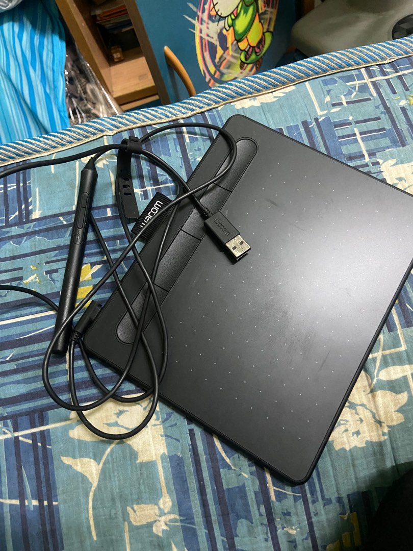 Wacom Intuous Small Drawing Tablet CTL -400, Computers & Tech, Parts ...