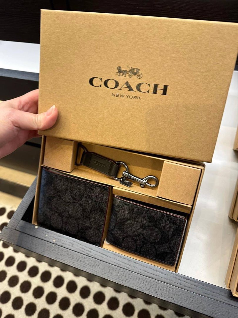 Coach Boxed 3 in 1 Men Wallet Gift Set, Luxury, Bags & Wallets on Carousell