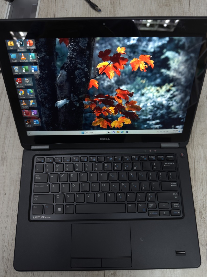 Dell Latitude e7250 (Core i7-5th gen, 8gb ram, 256gb ssd, 13" full hd ...