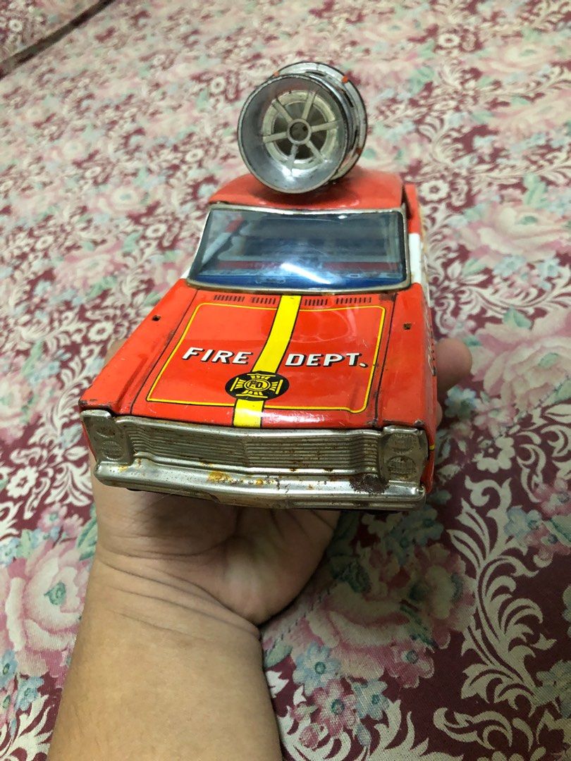 Fire Chief Car With Crank Siren (TRADE MARK OF MODERN JAPAN), Hobbies ...
