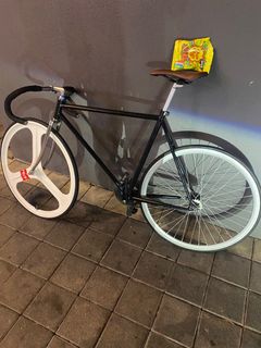 Fixed gear (fixie) 700c, Sports Equipment, Bicycles & Parts, Bicycles ...