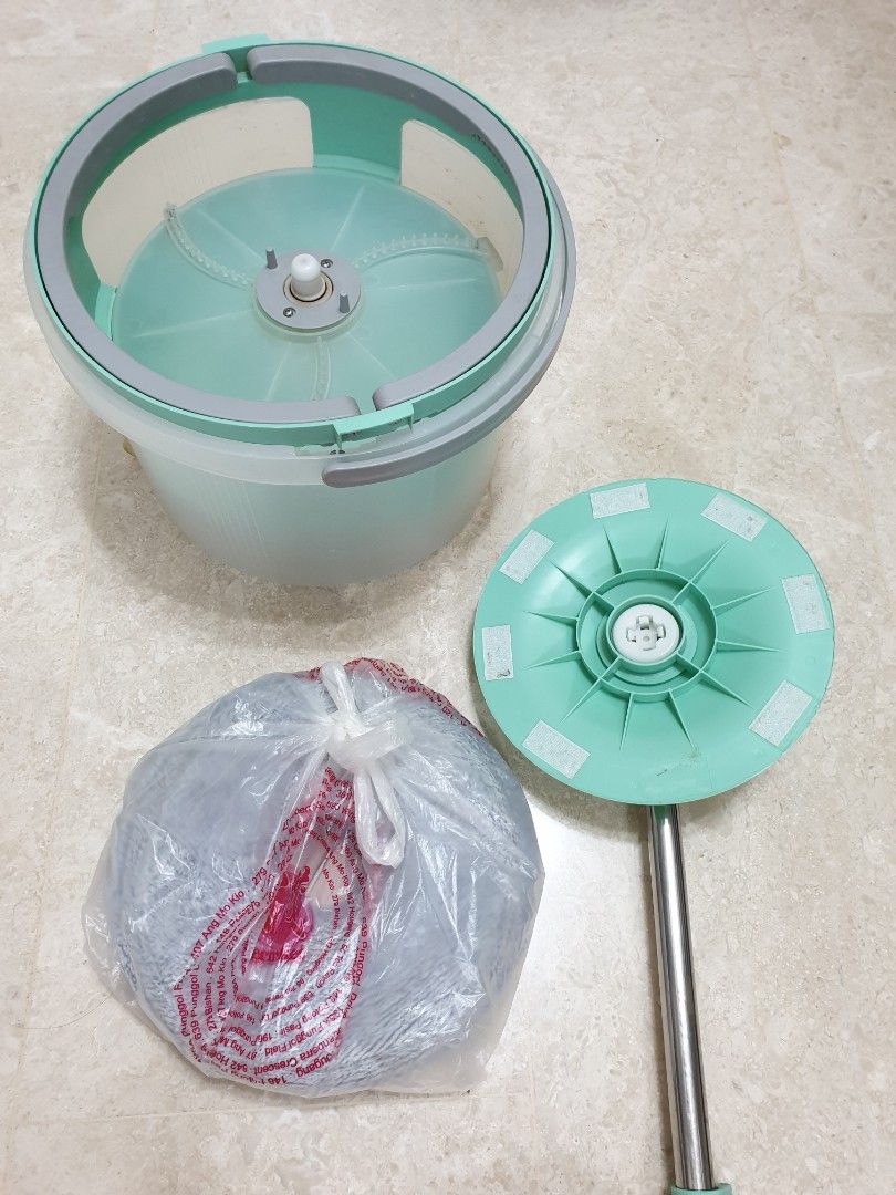 Flat Round Spin Mop, Furniture & Home Living, Cleaning & Homecare ...