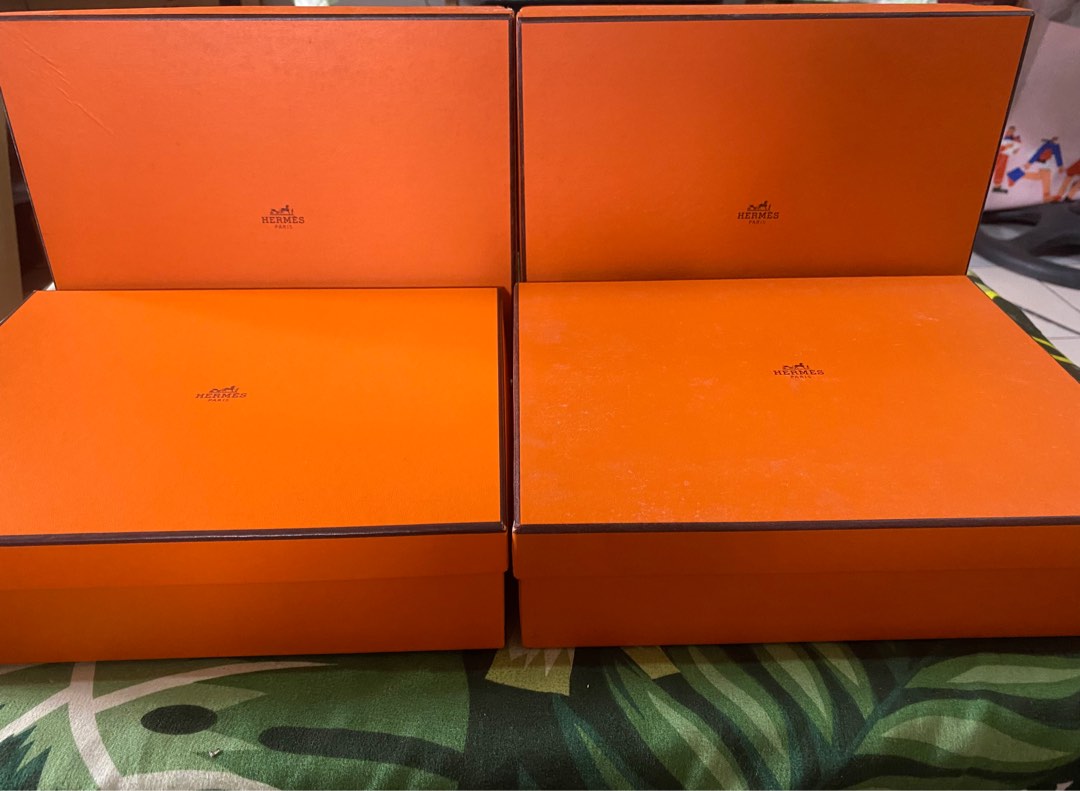 Hermes boxes, Announcements on Carousell