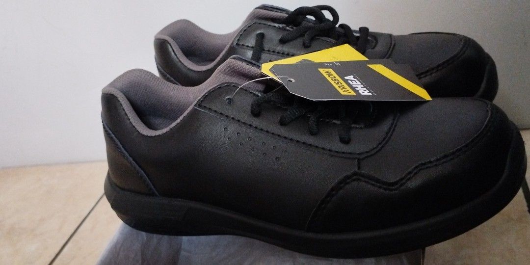 Krisbow Rhea Safety Shoes, Fesyen Wanita, Sepatu di Carousell