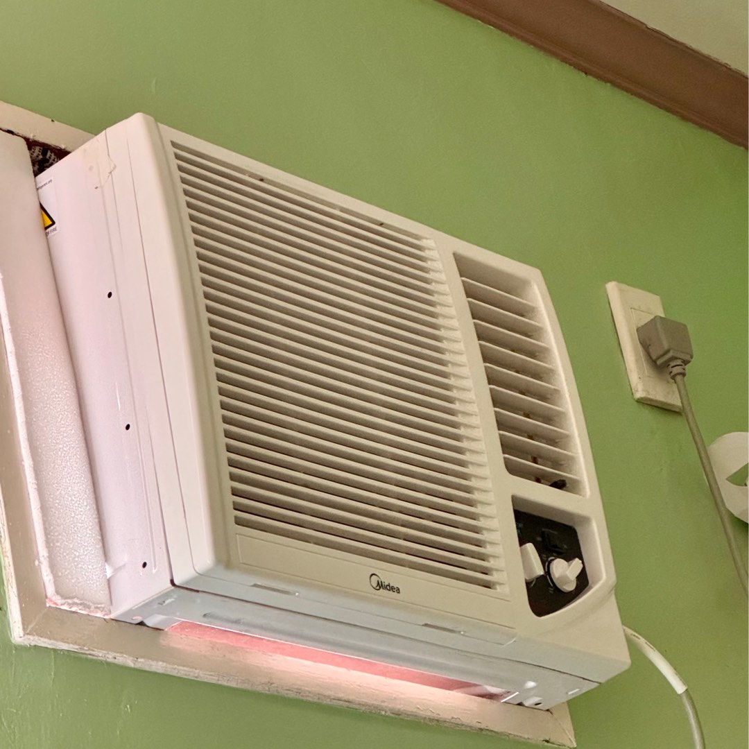 Midea Aircon 1 hp, TV & Home Appliances, Air Conditioning and Heating ...
