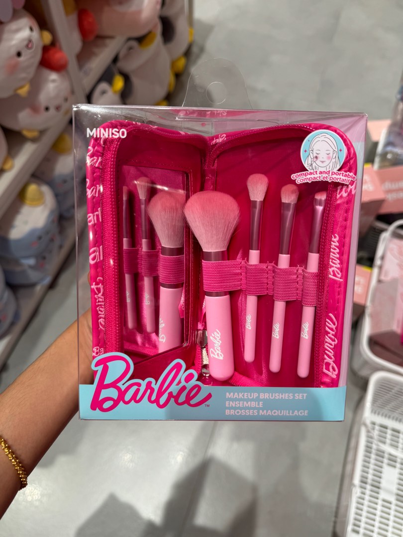 Miniso Barbie Pink Makeup Brush Set with Mirror, Beauty & Personal Care ...