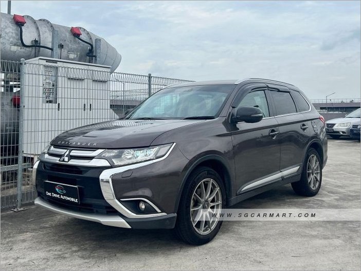 Mitsubishi Outlander 2.0 CVT Classic 7-Seater (A), Cars, Used Cars on ...