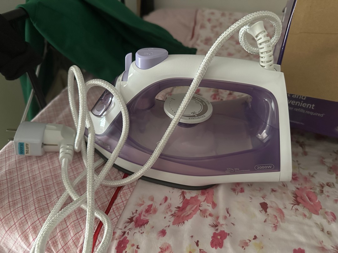 PHILIPS Garment Care Steam Iron DST1040/30 Non-Stick Soleplate Calc ...
